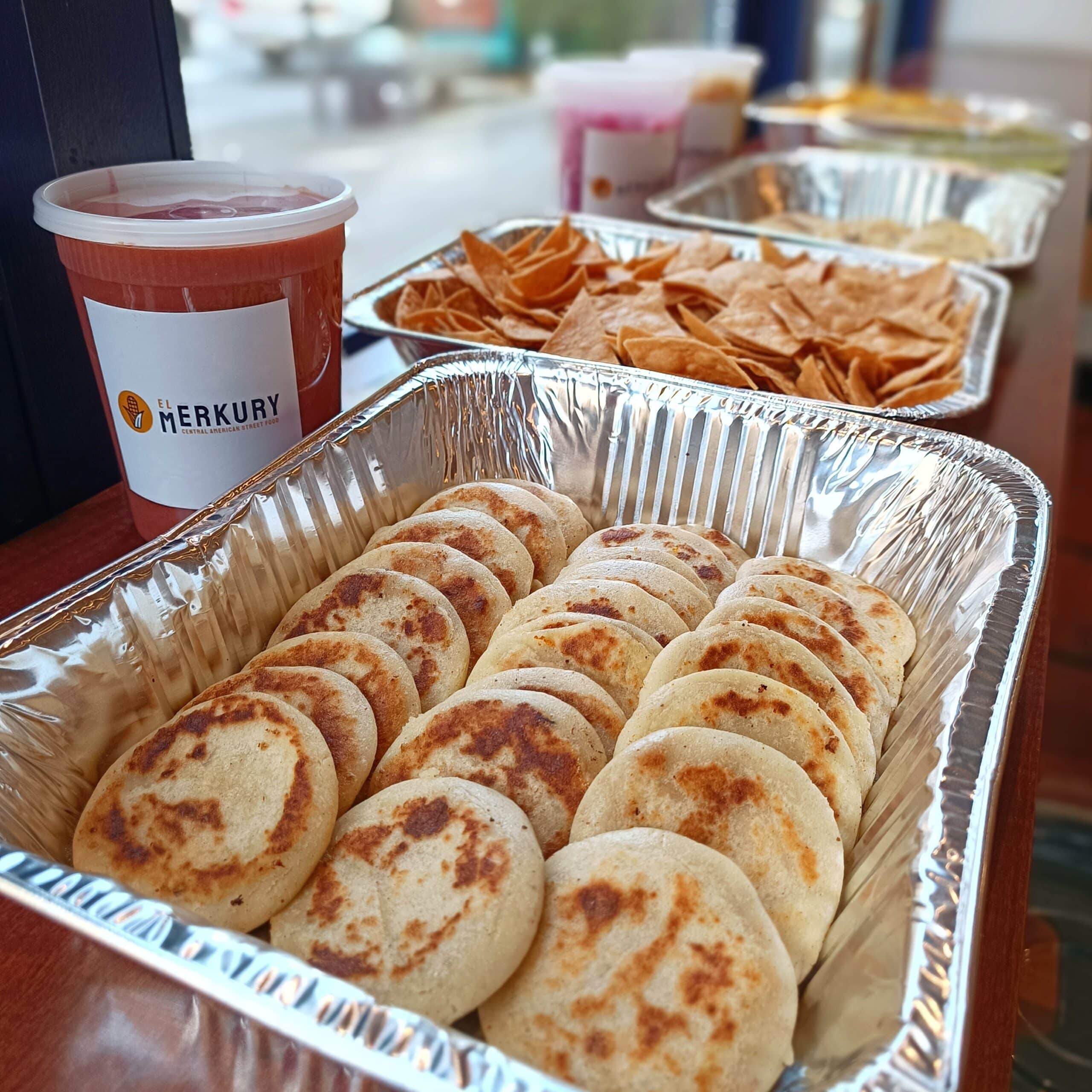 Family Style Trays - El Merkury